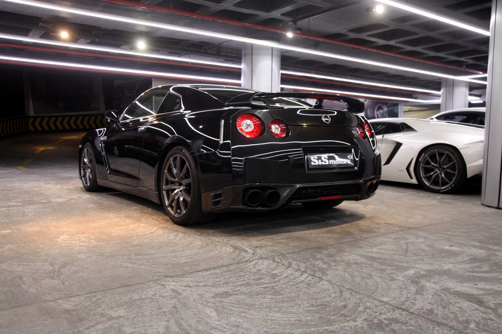 Nissan Skyline GT-R 35 Black Edition