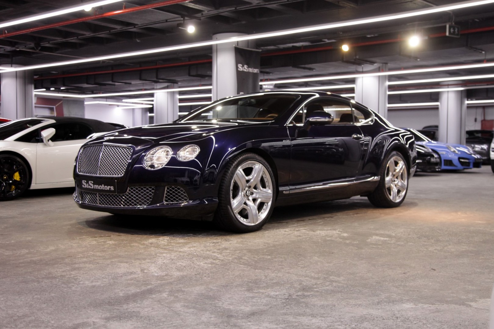Bentley Continental GT V12
