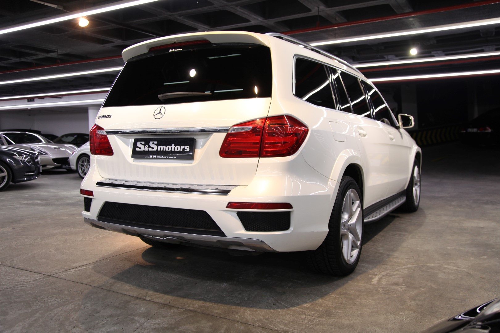 Mercedes Benz GL 350 Bluetec 4Matic AMG