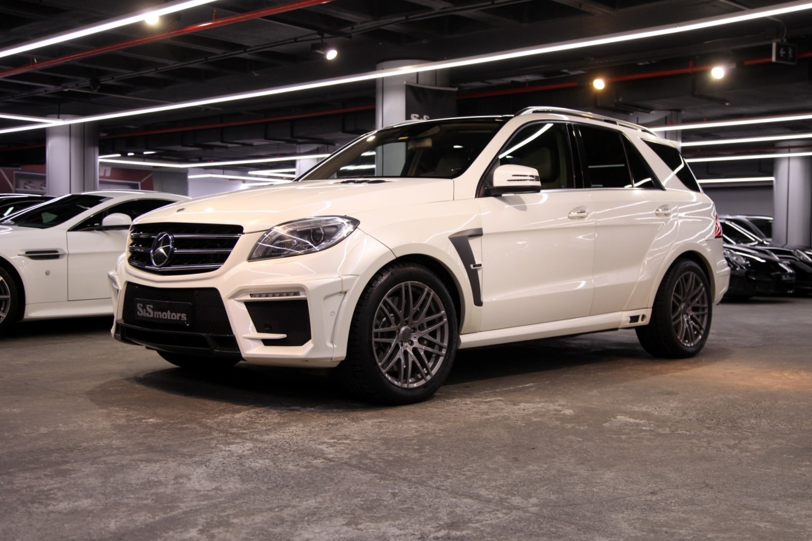 Mercedes Benz ML 63 AMG