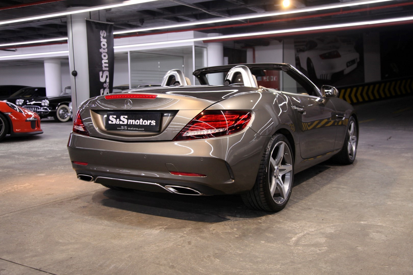 Mercedes Benz SLC 180 AMG