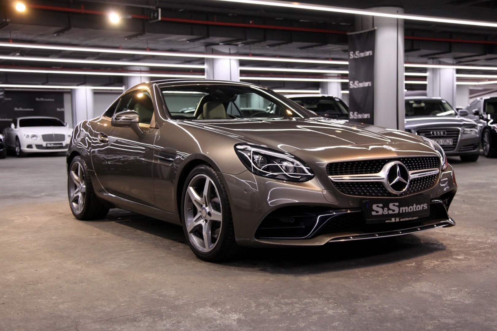 Mercedes Benz SLC 180 AMG