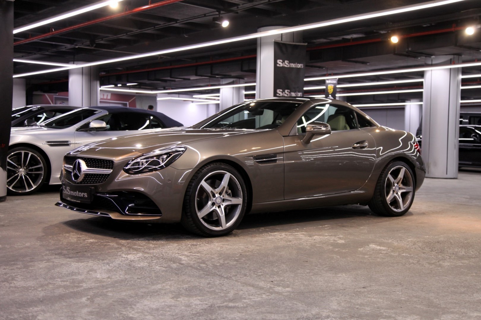 Mercedes Benz SLC 180 AMG