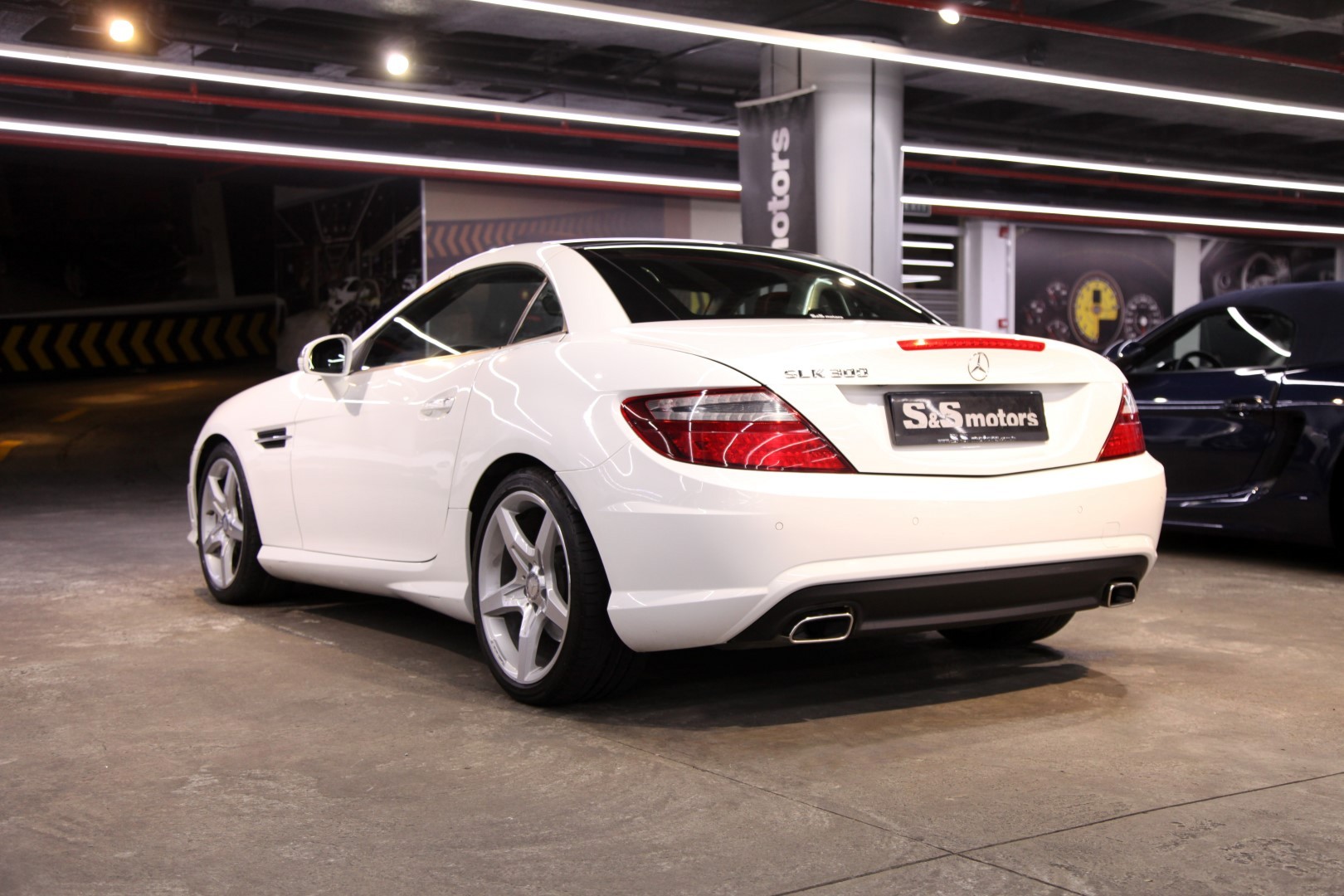 Mercedes Benz SLK 300 AMG