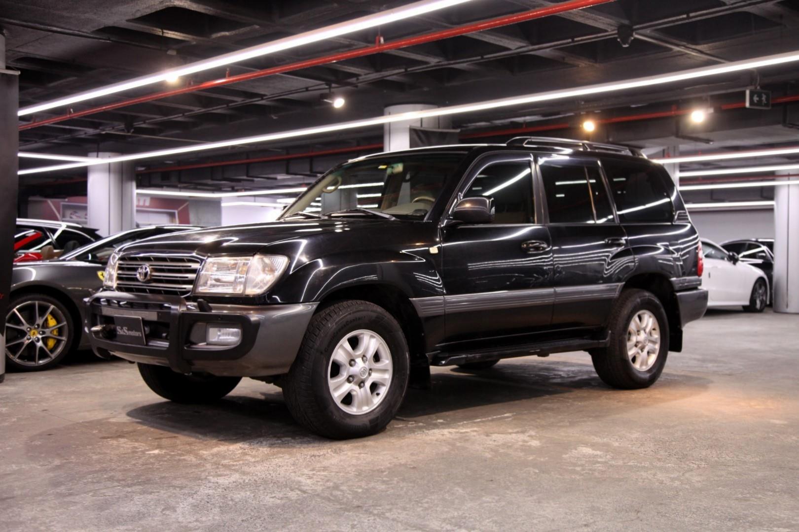 Toyota Land Cruiser VX 100 V8