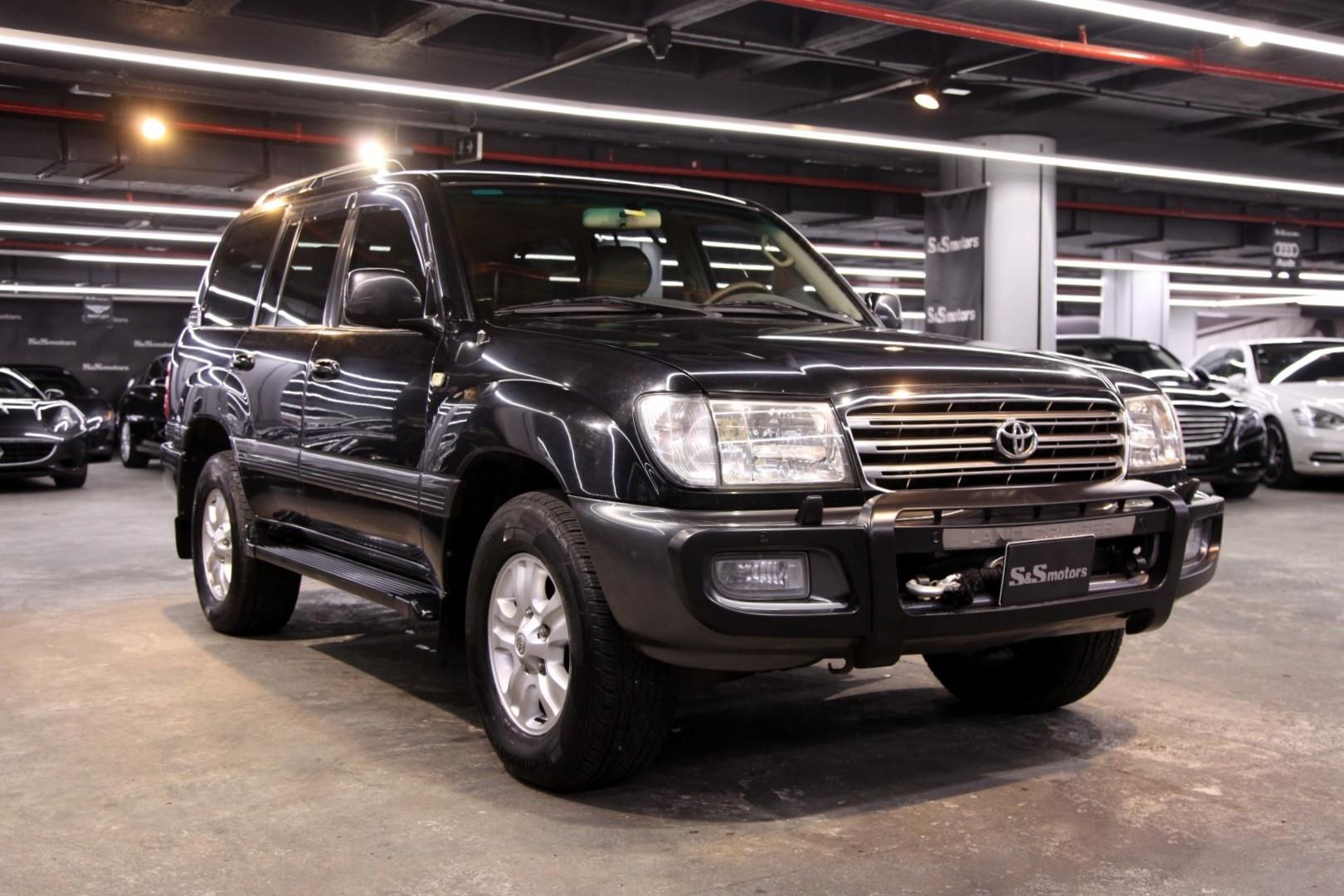 Toyota Land Cruiser VX 100 V8