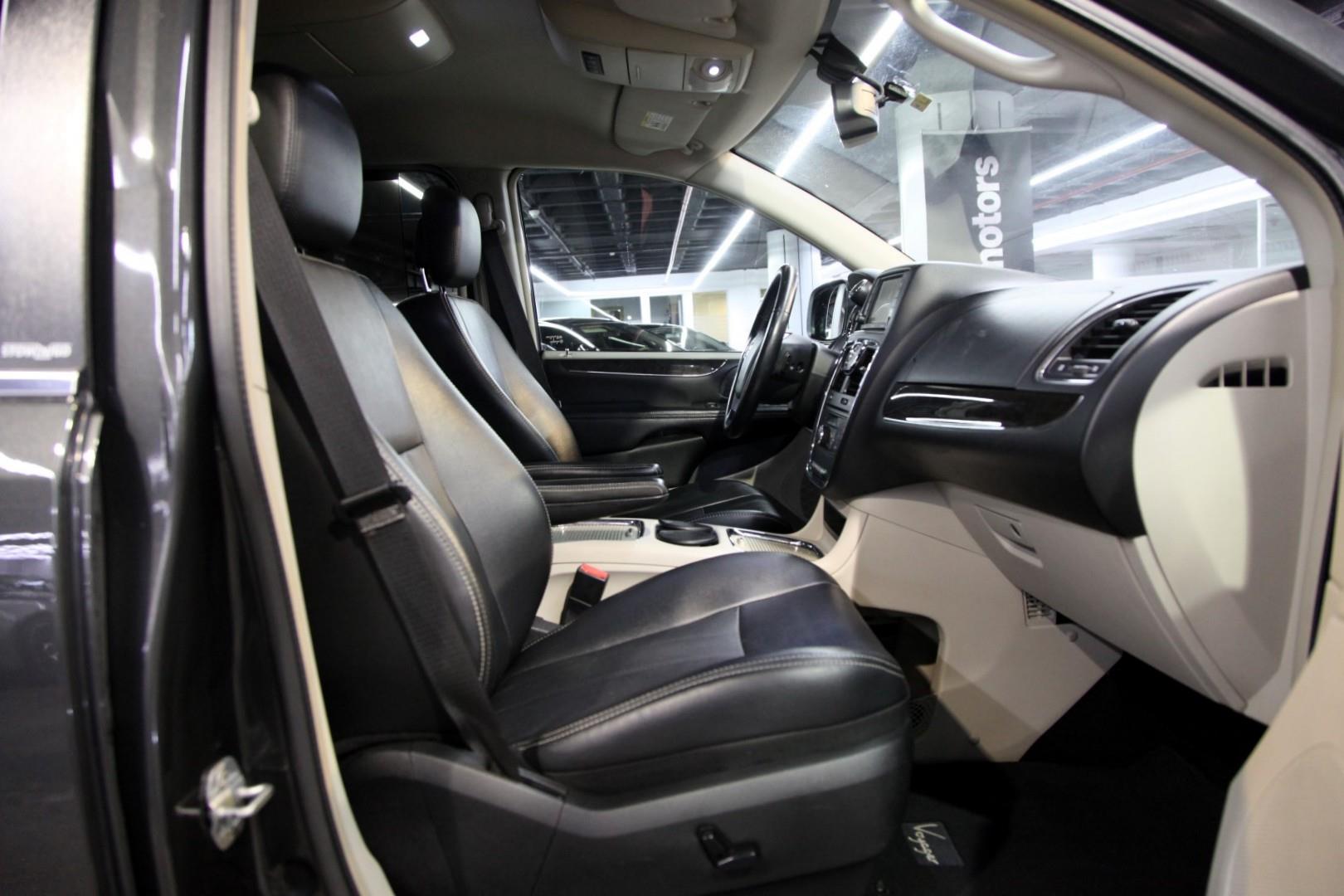 Lancia Voyager 2.8 CRD