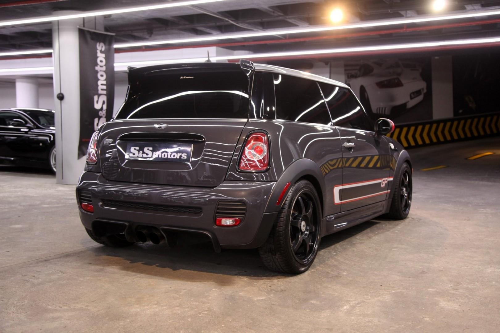 Mini John Cooper Works GP2