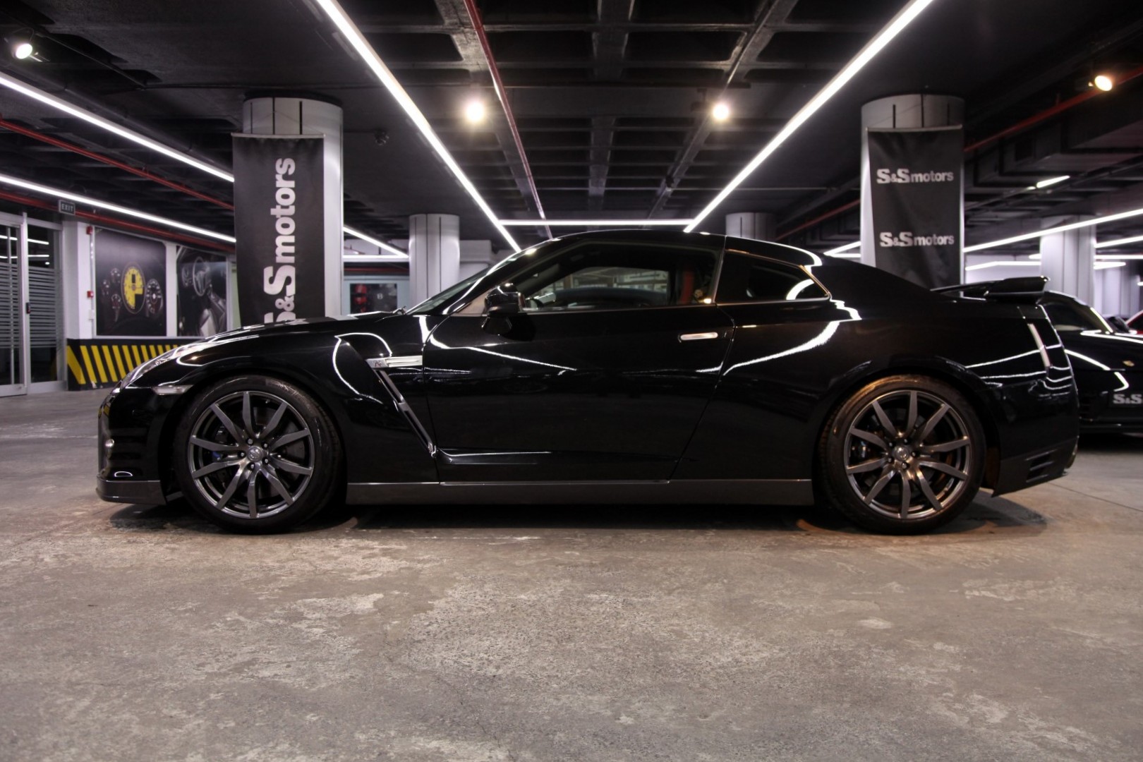 Nissan GT-R 35 Black Edition