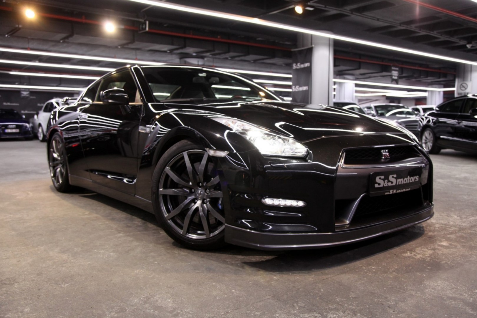 Nissan GT-R 35 Black Edition