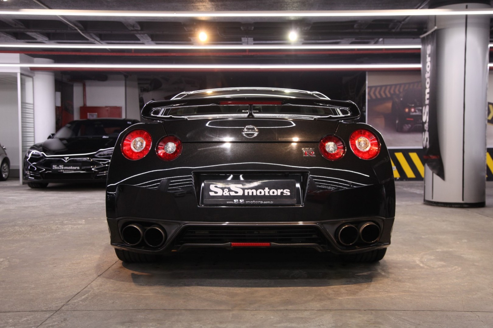 Nissan GT-R 35 Black Edition
