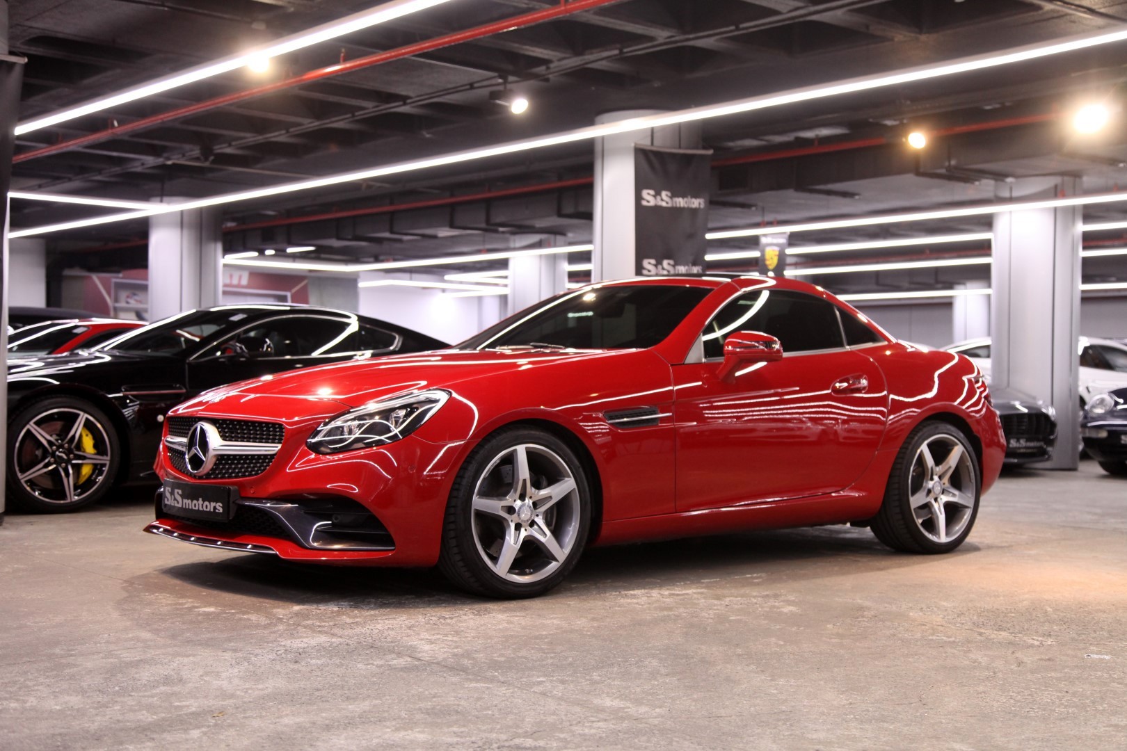 Mercedes Benz SLC 180 AMG
