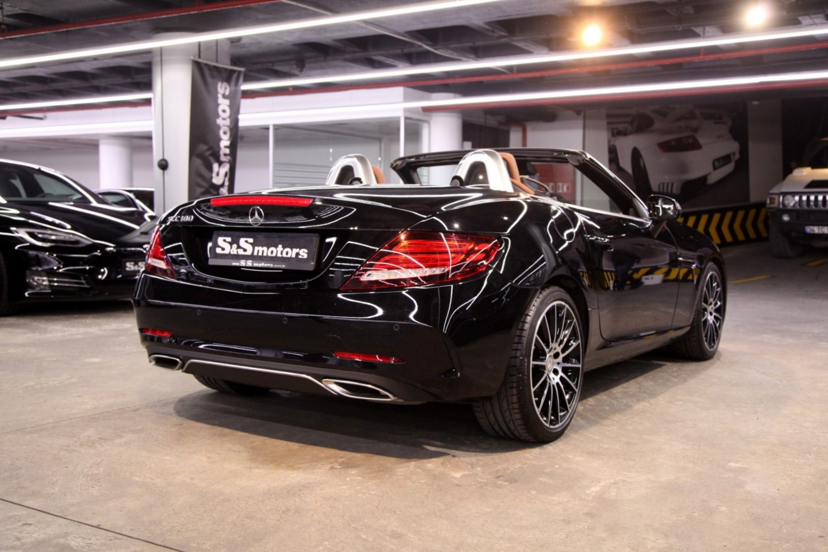 Mercedes Benz SLC 180 AMG