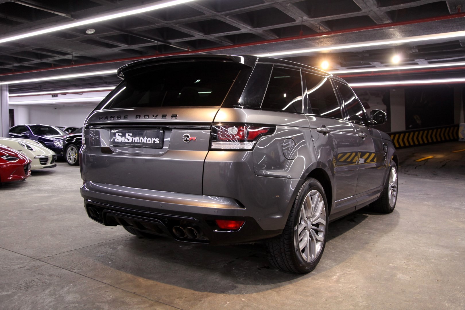 Land Rover Range Rover Sport SVR