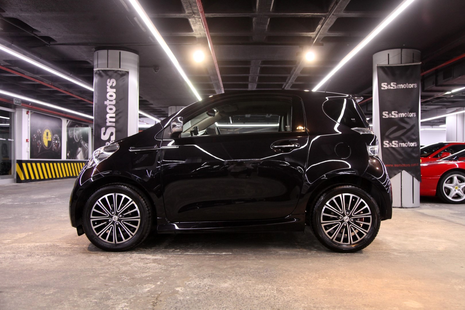 Aston Martin Cygnet 1.3