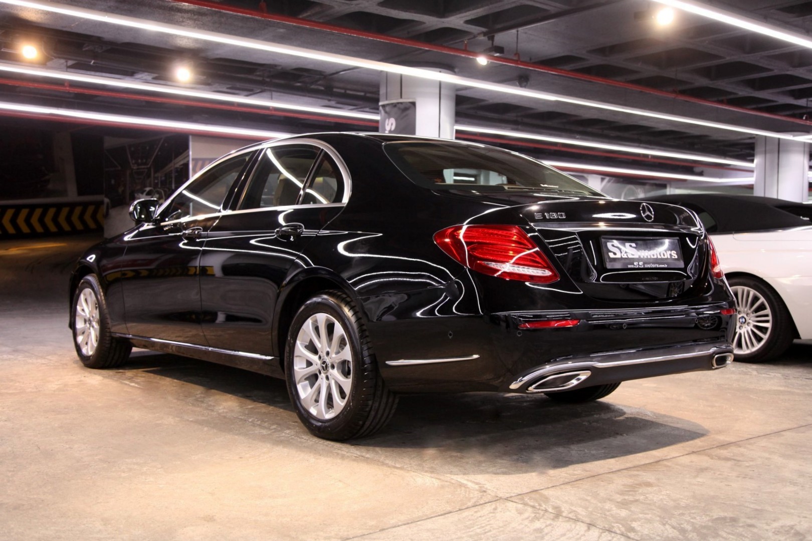 Mercedes Benz E 180 Exclusive