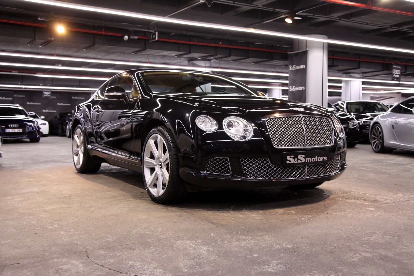 Bentley Continental GT V12