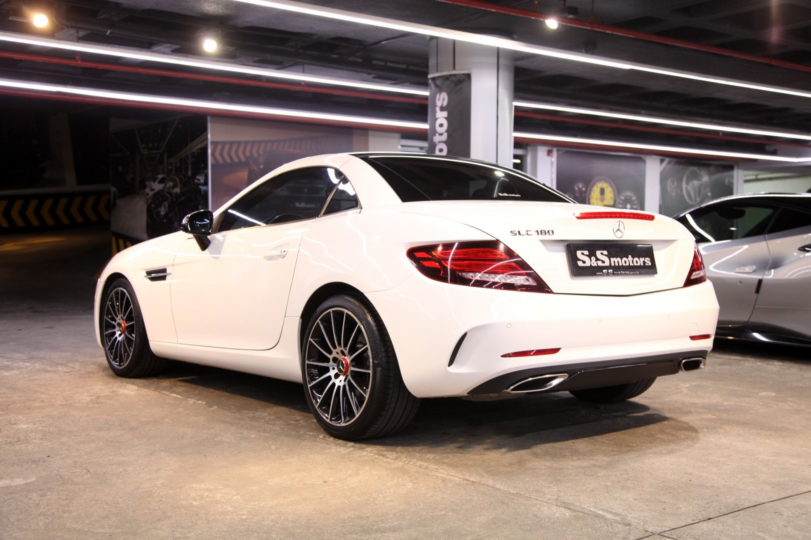 Mercedes Benz SLC 180 AMG