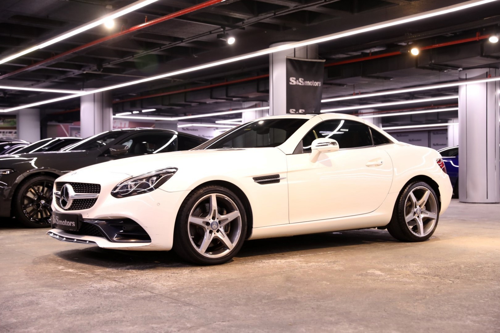 Mercedes Benz SLC 180 AMG