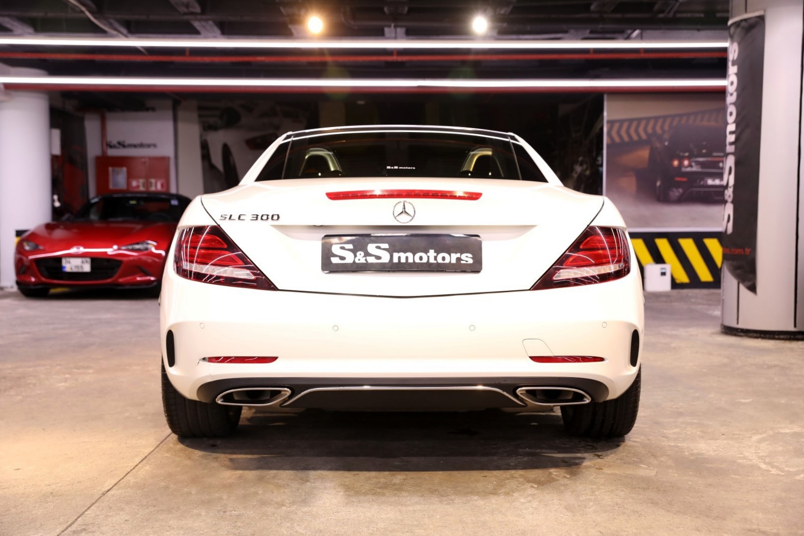 Mercedes Benz SLC 180 AMG