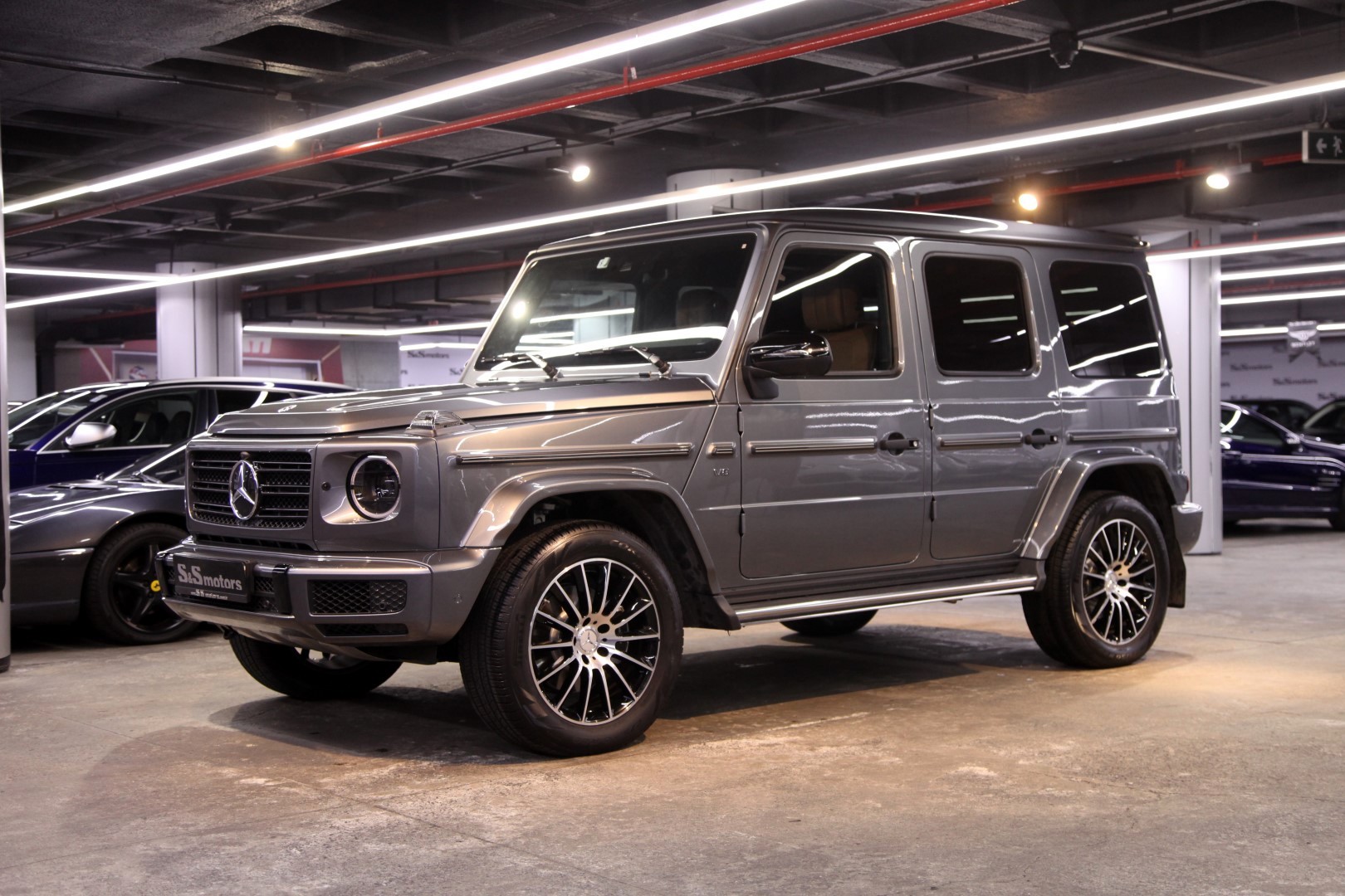 Mercedes Benz G 500 AMG