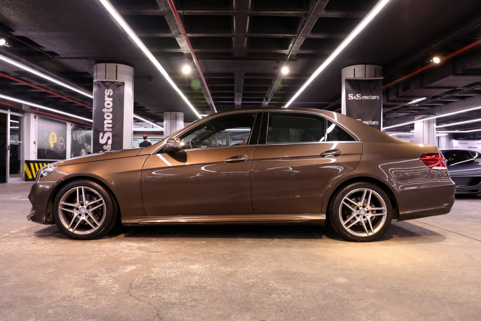 Mercedes Benz E 180 AMG