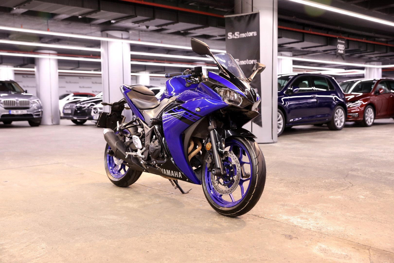 Yamaha YZF R25 ABS