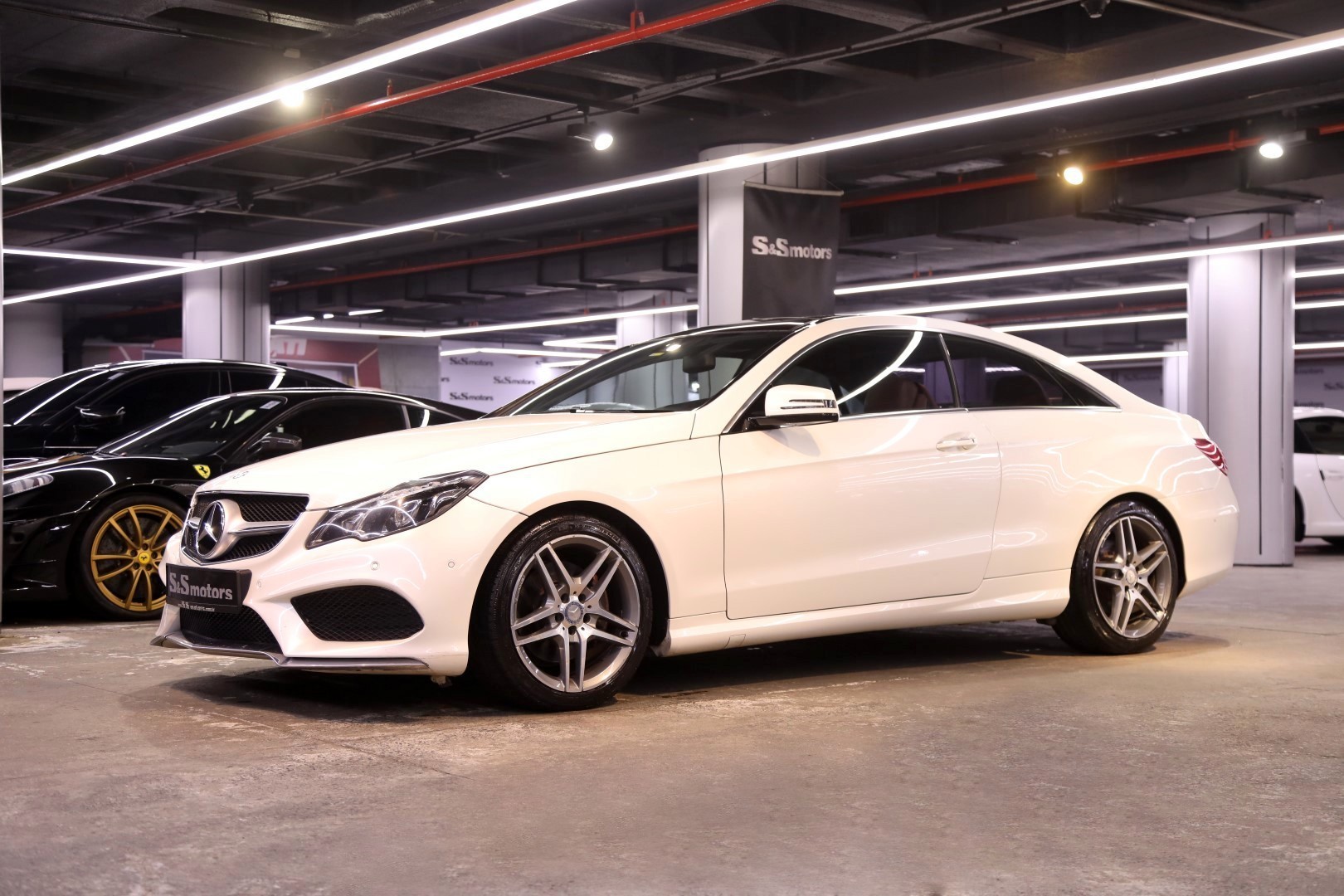 Mercedes Benz E 250 CGI Coupé AMG