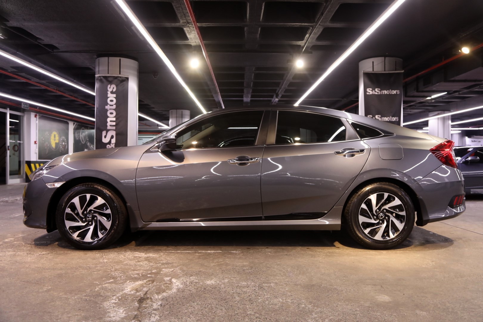 Honda Civic 1.6 i-VTEC Eco Executive