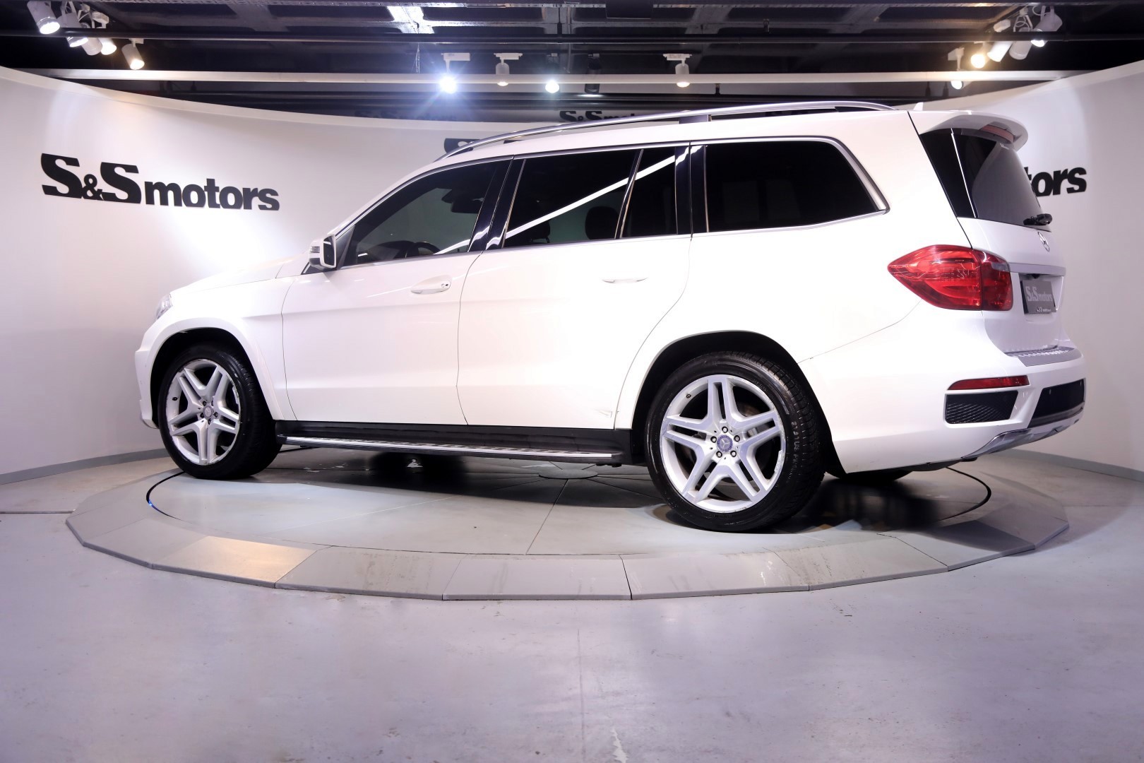 Mercedes Benz GL 350 Bluetec 4Matic AMG