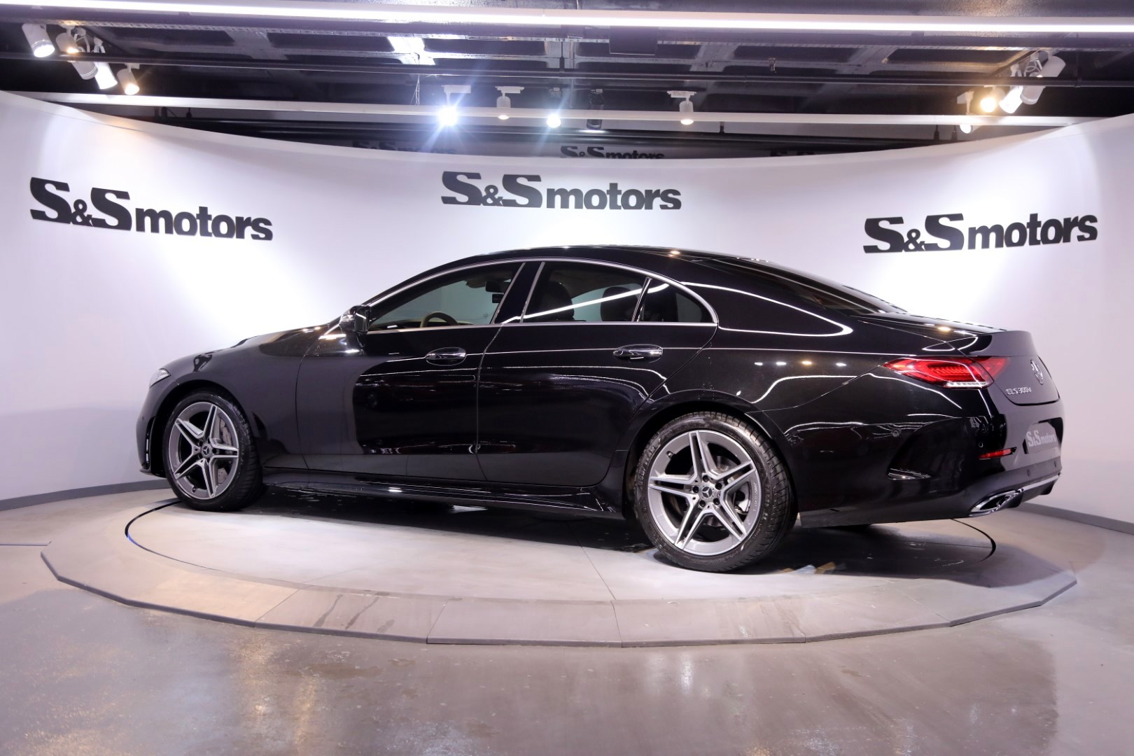 Mercedes Benz CLS 300d AMG