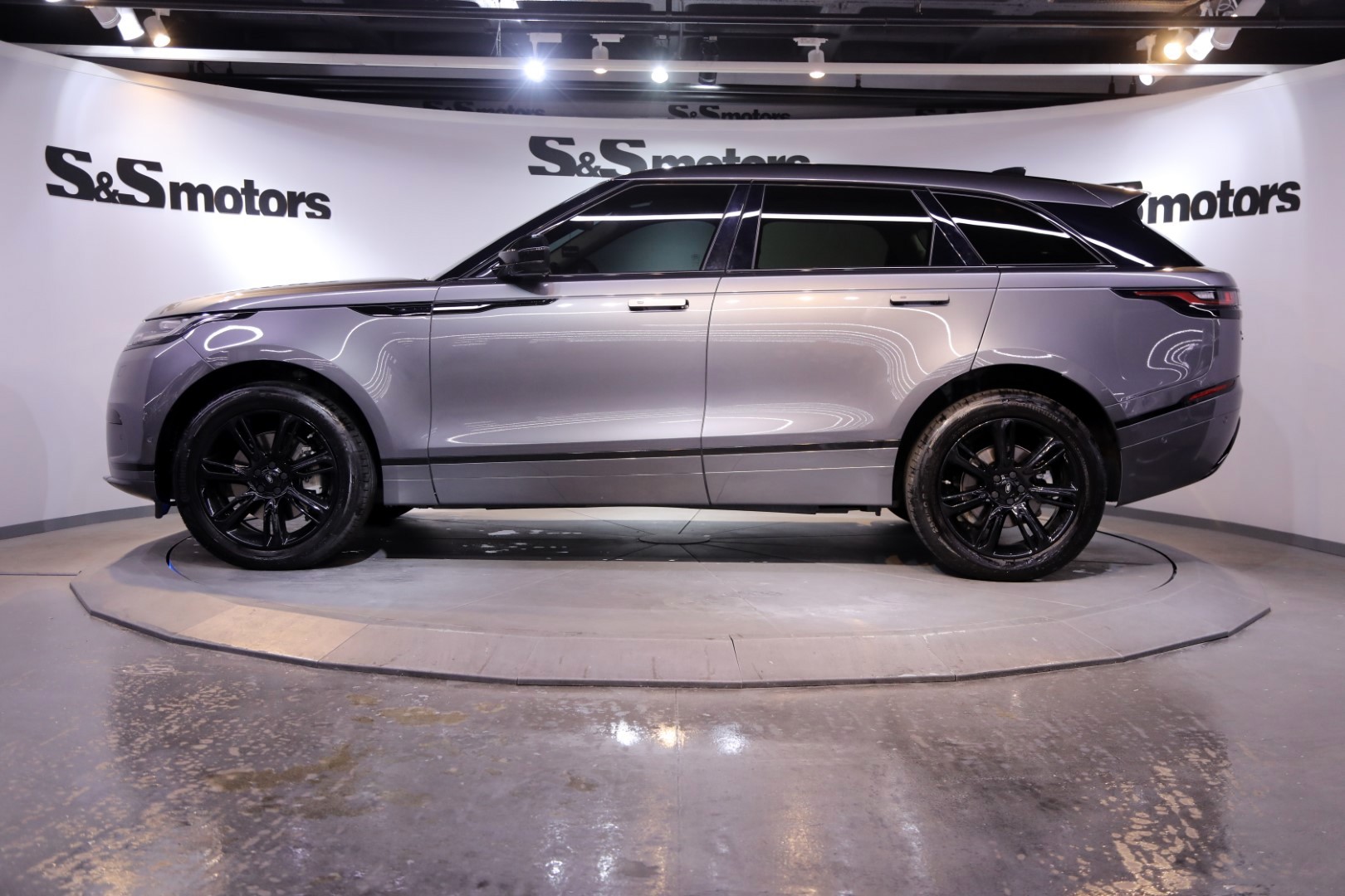 Land Rover Range Rover Velar 2.0 P300 AWD SE