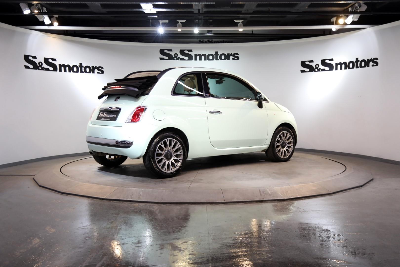 Fiat 500 C 1.2 8V Lounge Dualogic