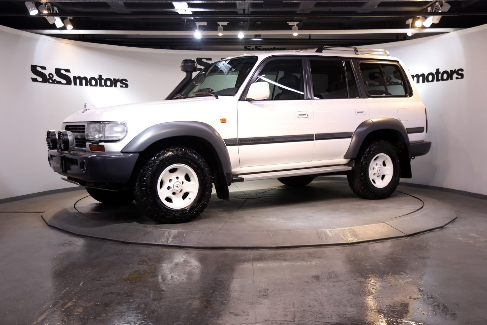 Toyota Land Cruiser Vx 80