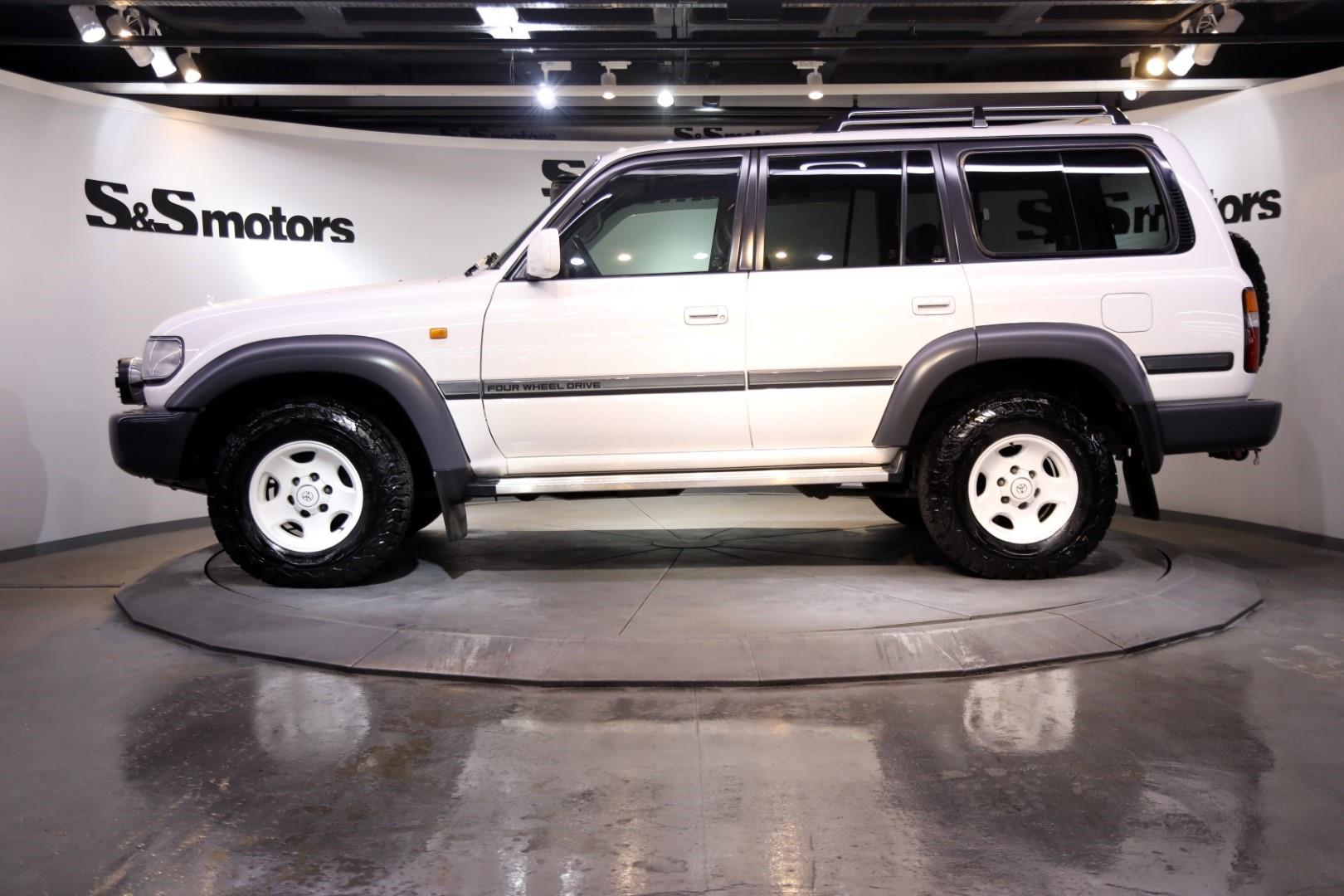 Toyota Land Cruiser Vx 80