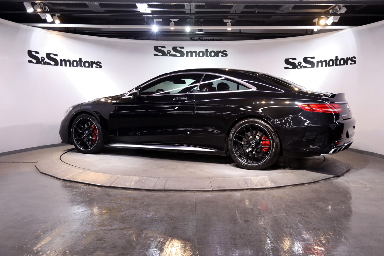 Mercedes Benz S 63 Coupé AMG