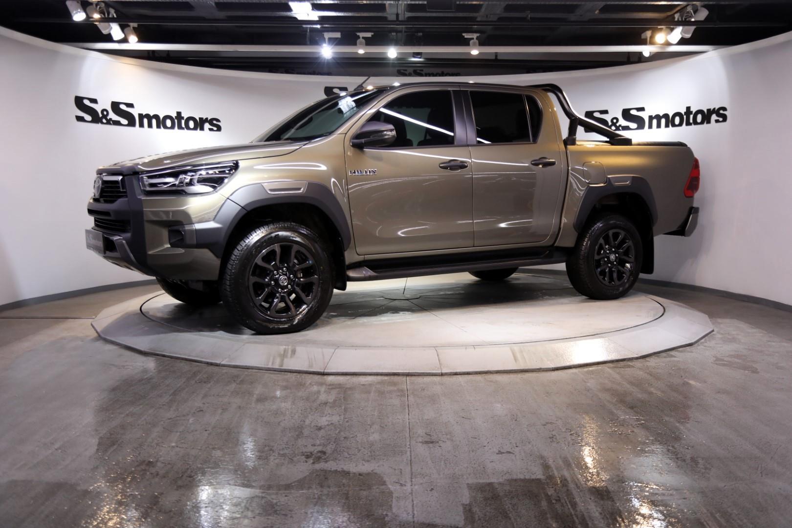 Toyota Hilux Invincible 2.4 4x4