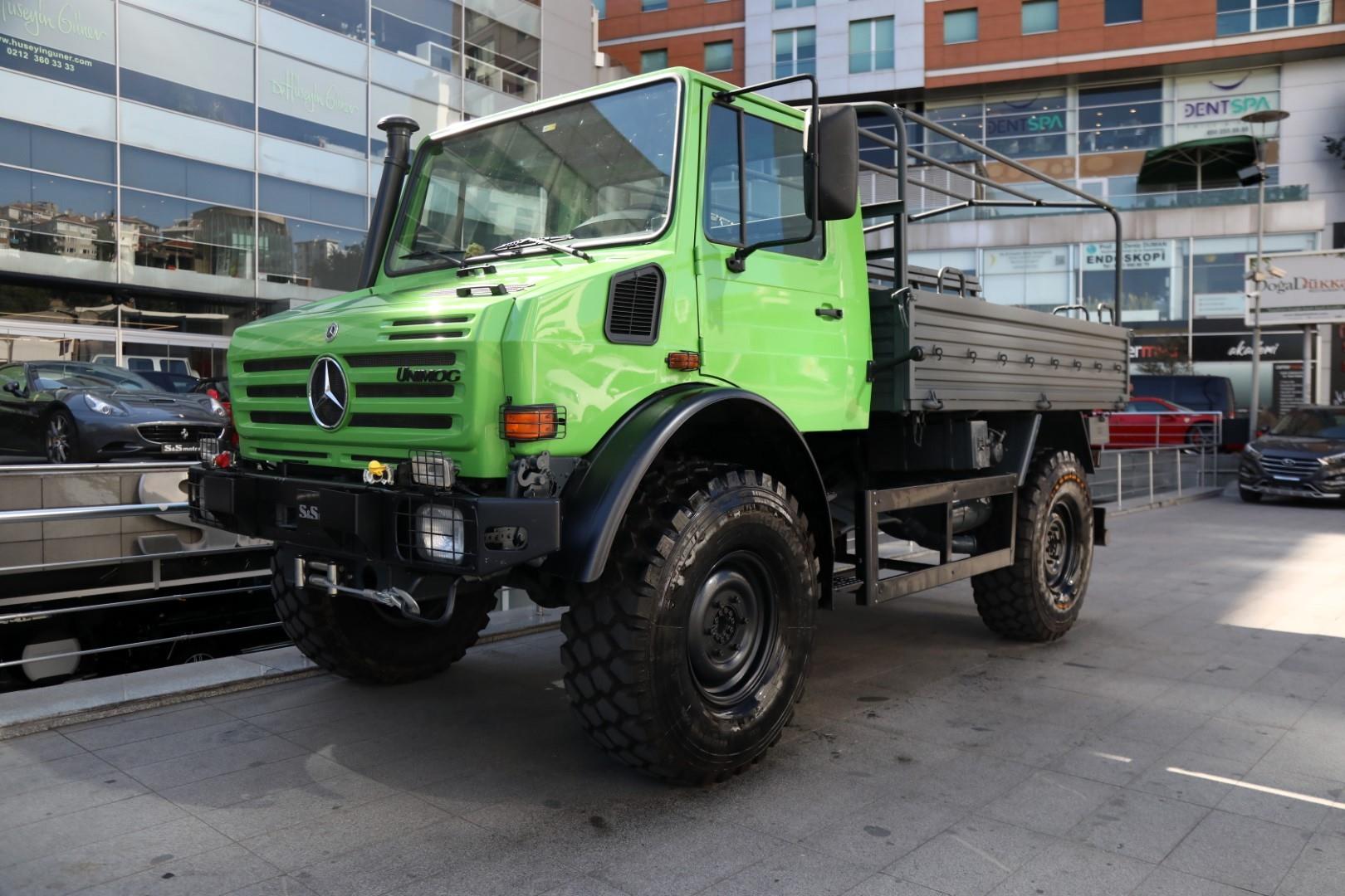 Mercedes Benz Unimog U4000