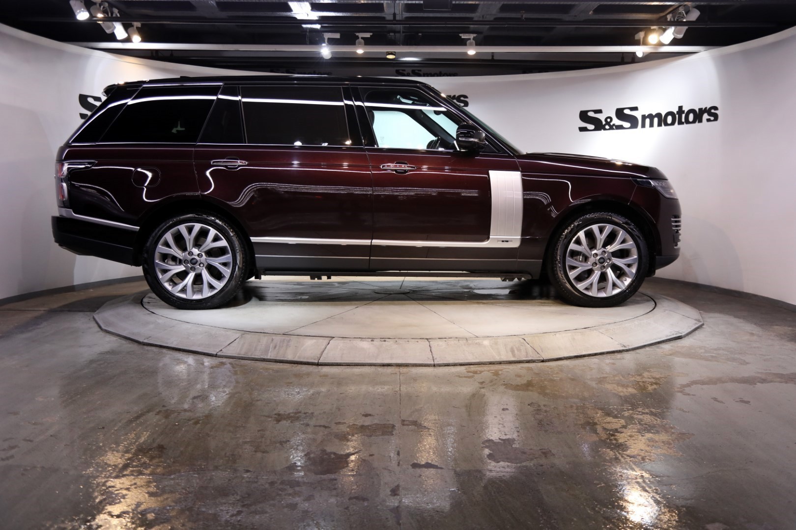 Land Rover Range Rover 2.0 P400e Hybrid Autobiography LWB