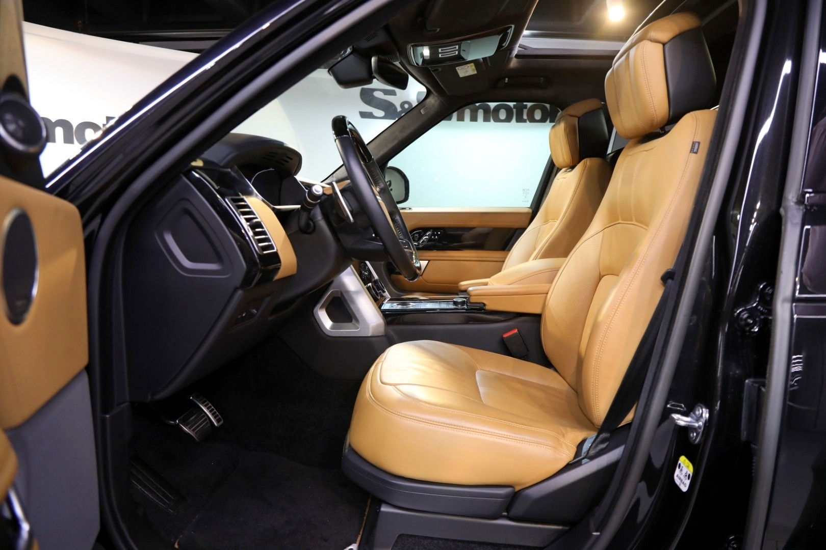 Land Rover Range Rover 2.0 P400e Hybrid Autobiography LWB