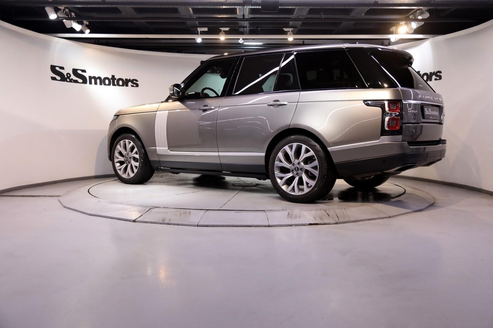 Land Rover Range Rover 2.0 P400e Hybrid Vogue