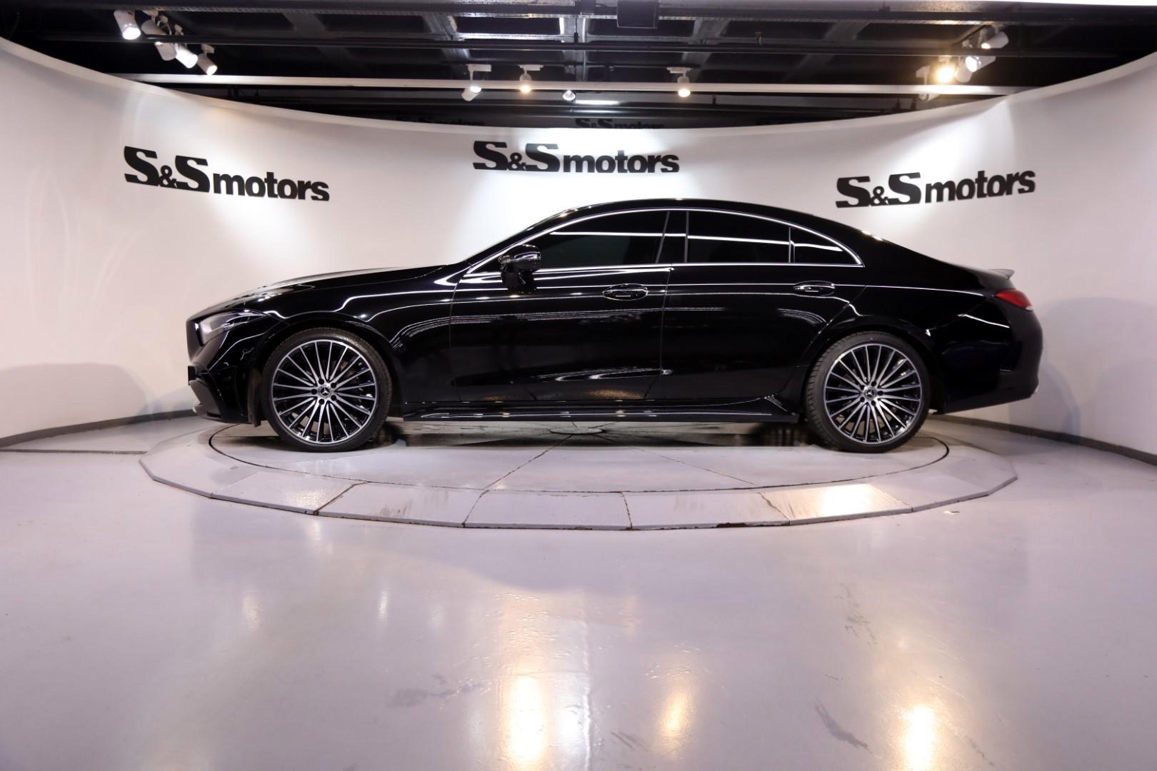 Mercedes Benz CLS 300d 4Matic AMG