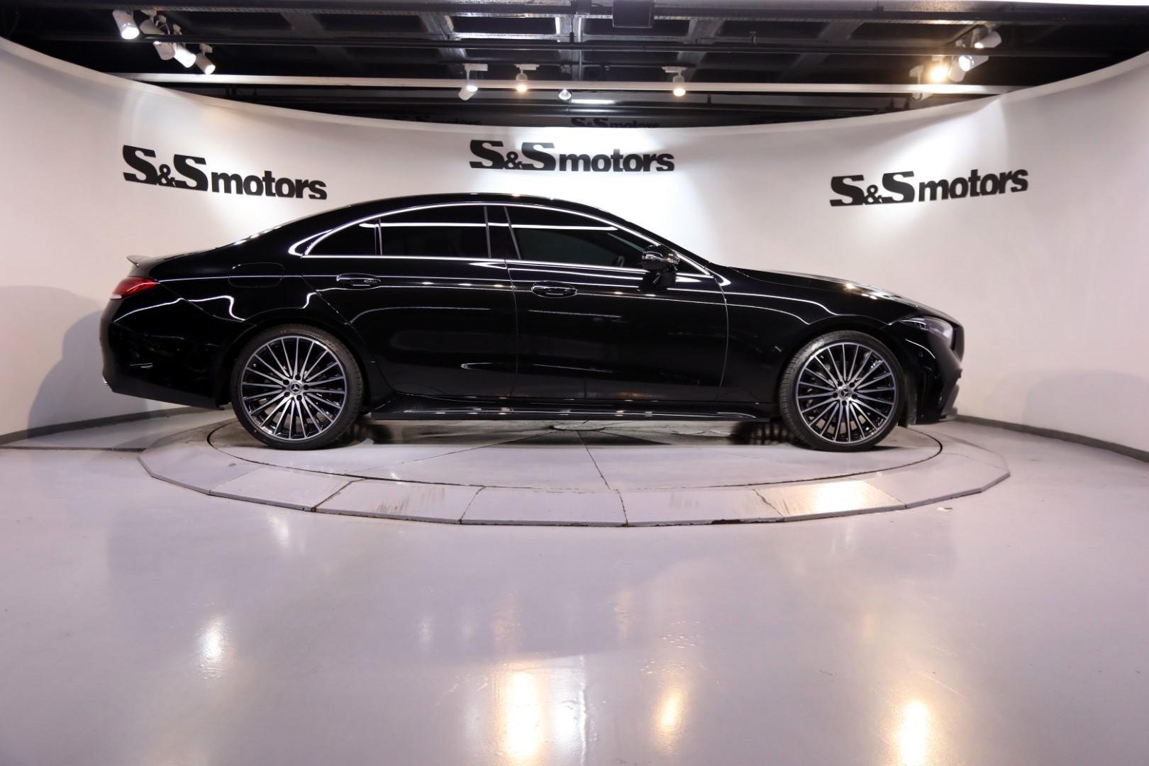 Mercedes Benz CLS 300d 4Matic AMG