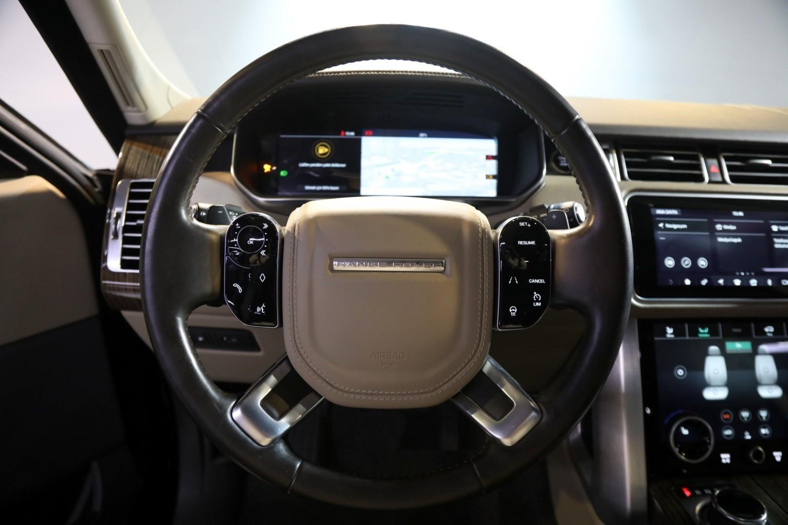 Land Rover Range Rover 2.0 P400e Hybrid Vogue