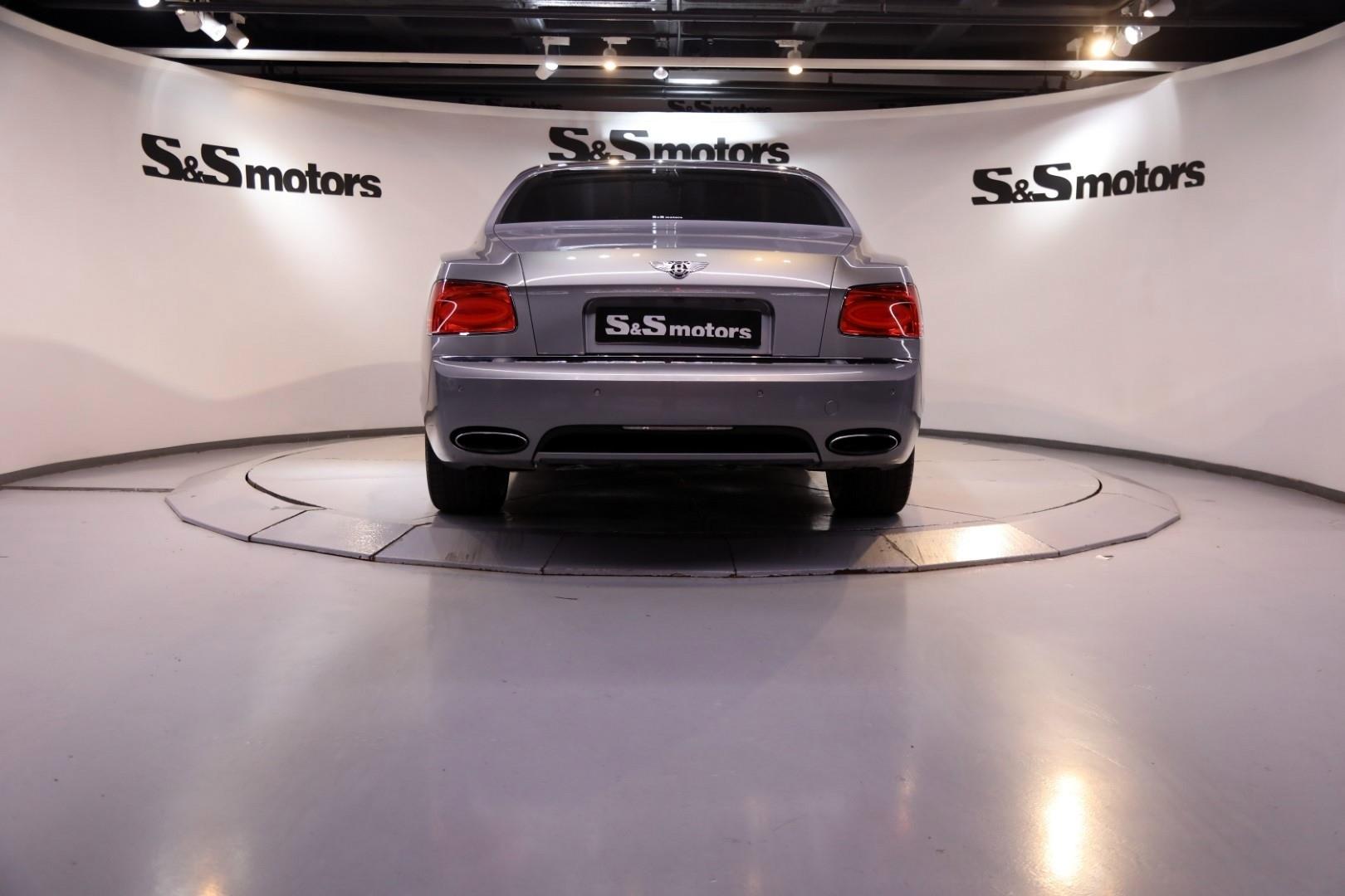 Bentley Continental Flying Spur W12