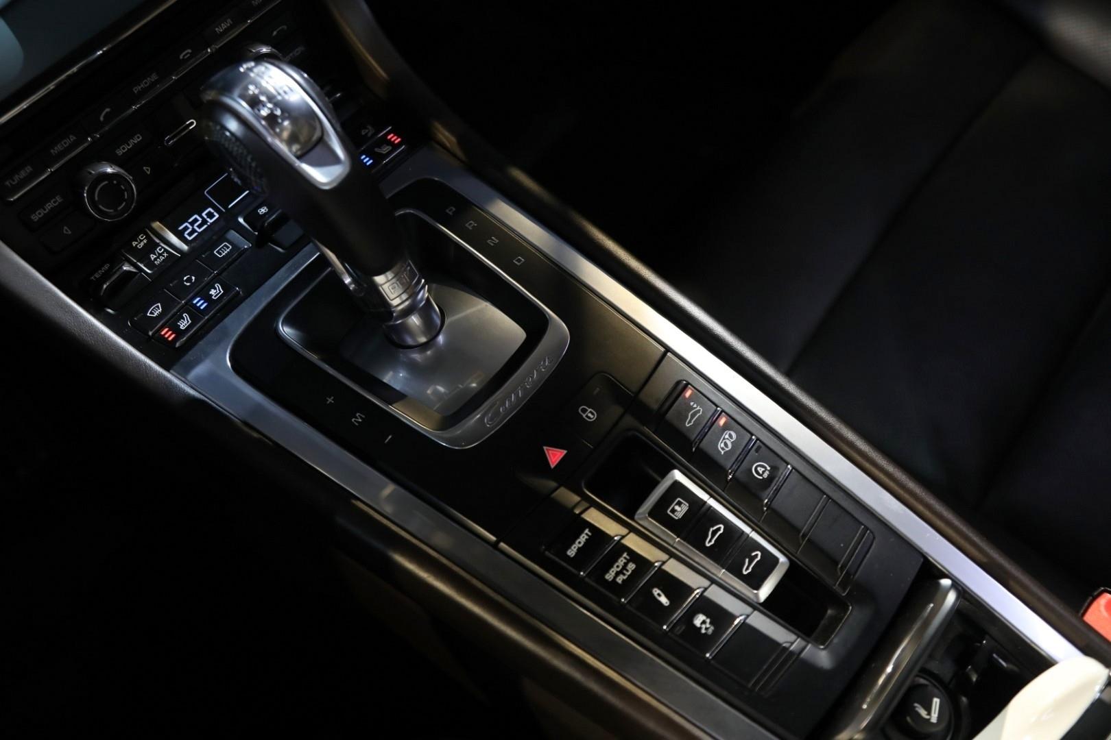 Porsche 911 Carrera 4S