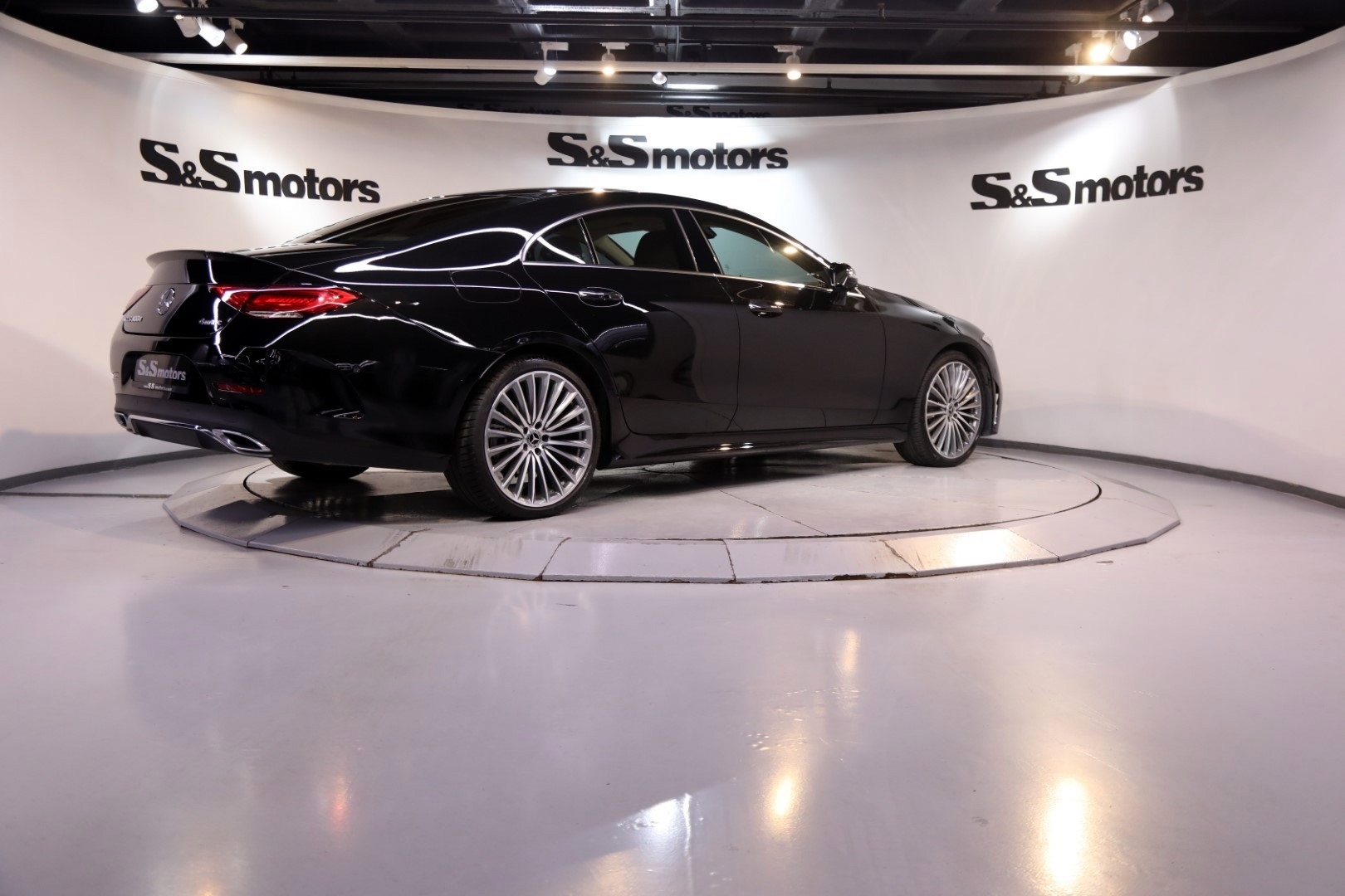 Mercedes Benz CLS 300d 4Matic AMG