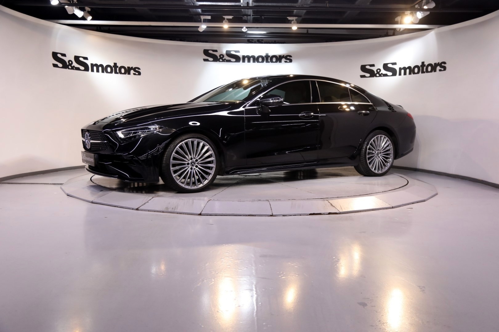 Mercedes Benz CLS 300d 4Matic AMG