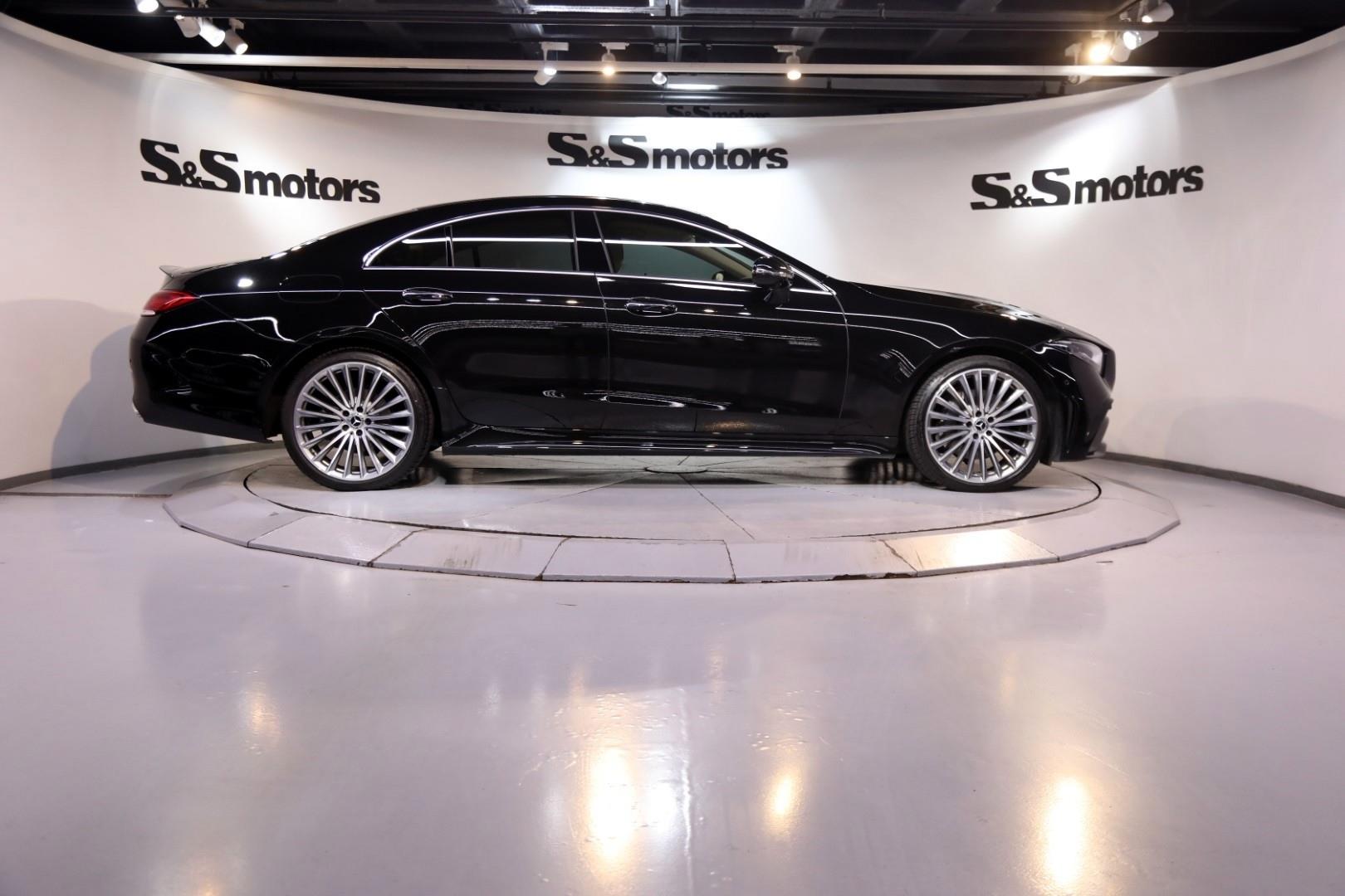 Mercedes Benz CLS 300d 4Matic AMG