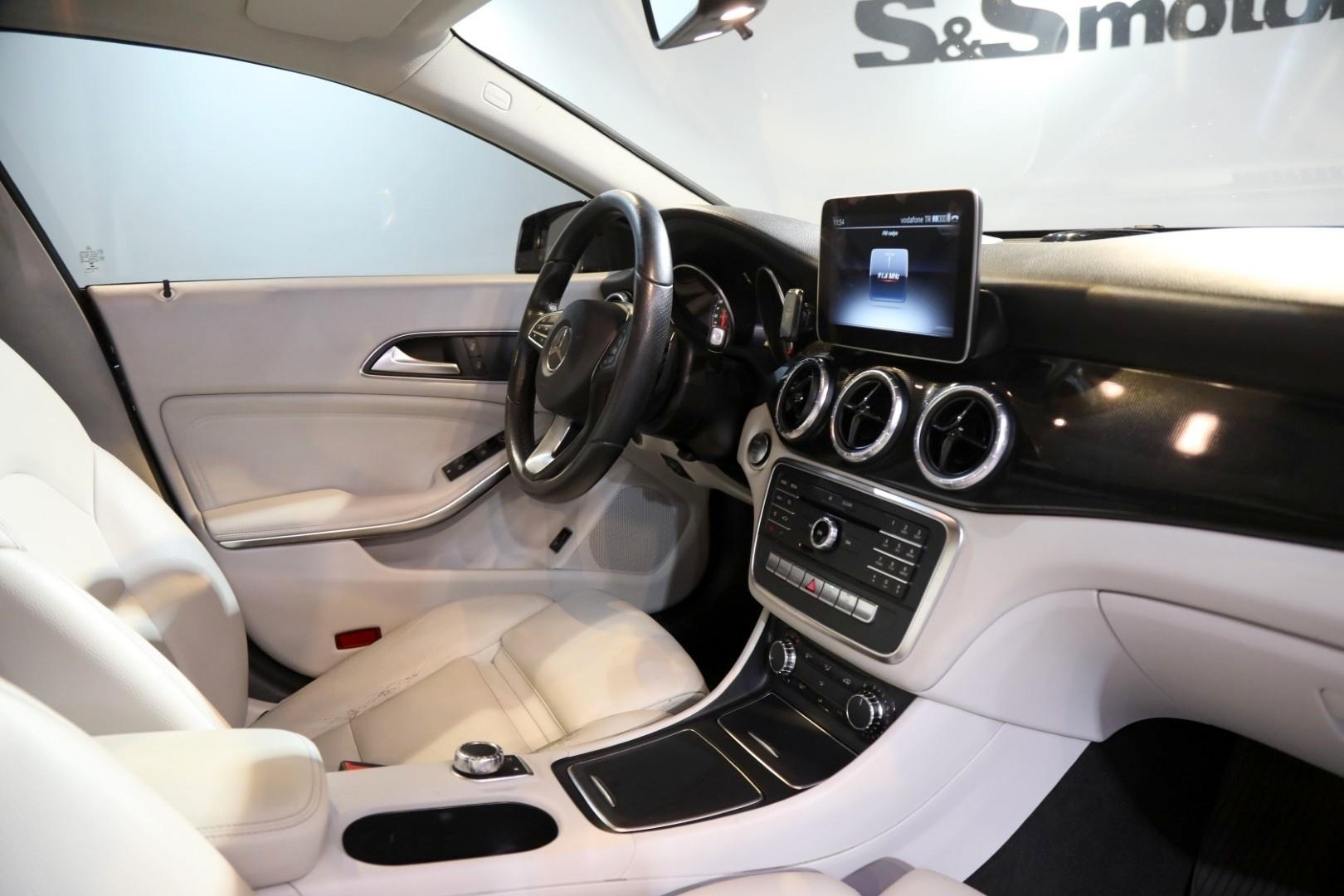 Mercedes Benz CLA 180d Comfort